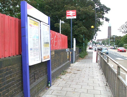 Hotels near Syon Lane Train Station from £12.50