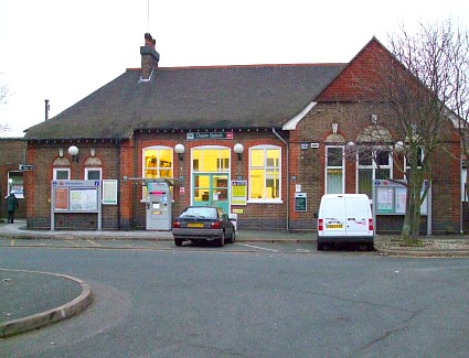 Hotels near Cheam Train Station from £22.00