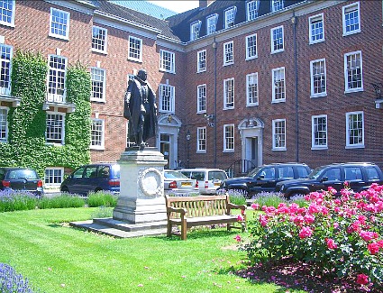 Grays Inn, hotels near Grays Inn, London
